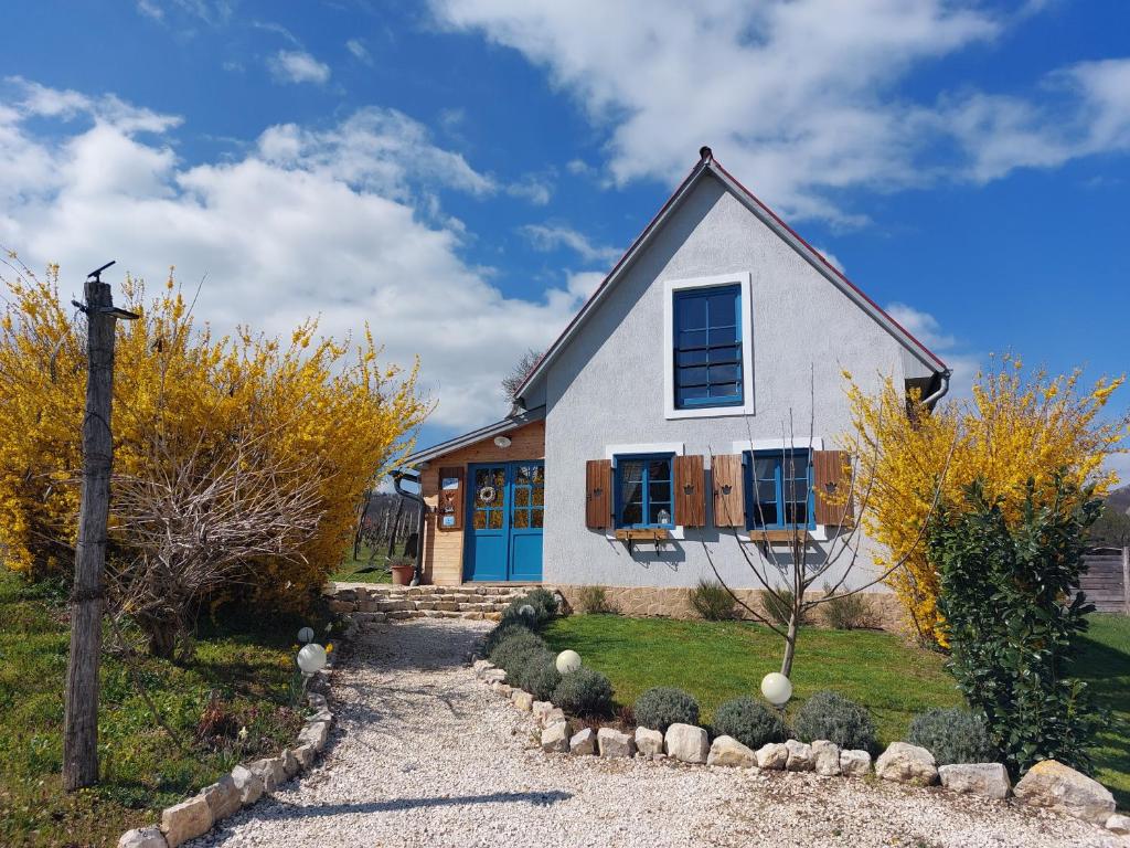 Spaletta, Pécsely (updated prices 2024)