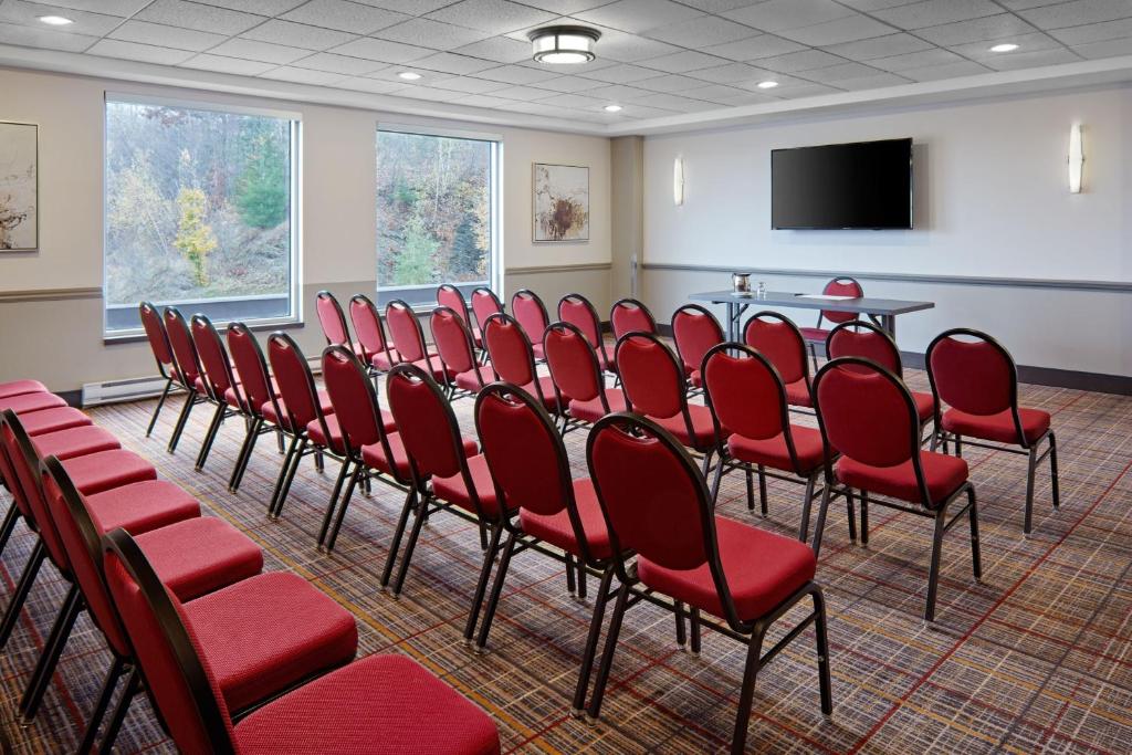 Delta Hotels by Marriott Sherbrooke Conference Centre, Sherbrooke ...