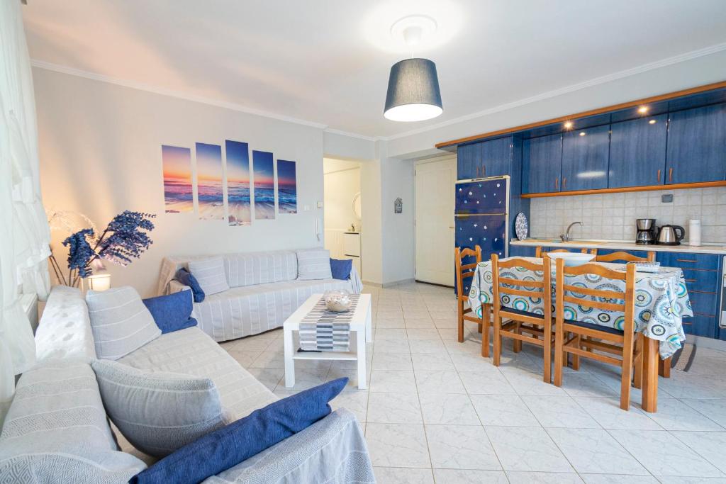 Gema Blue House by RentalsPro - Nea Moudania Halkidiki, Nea Moudania ...