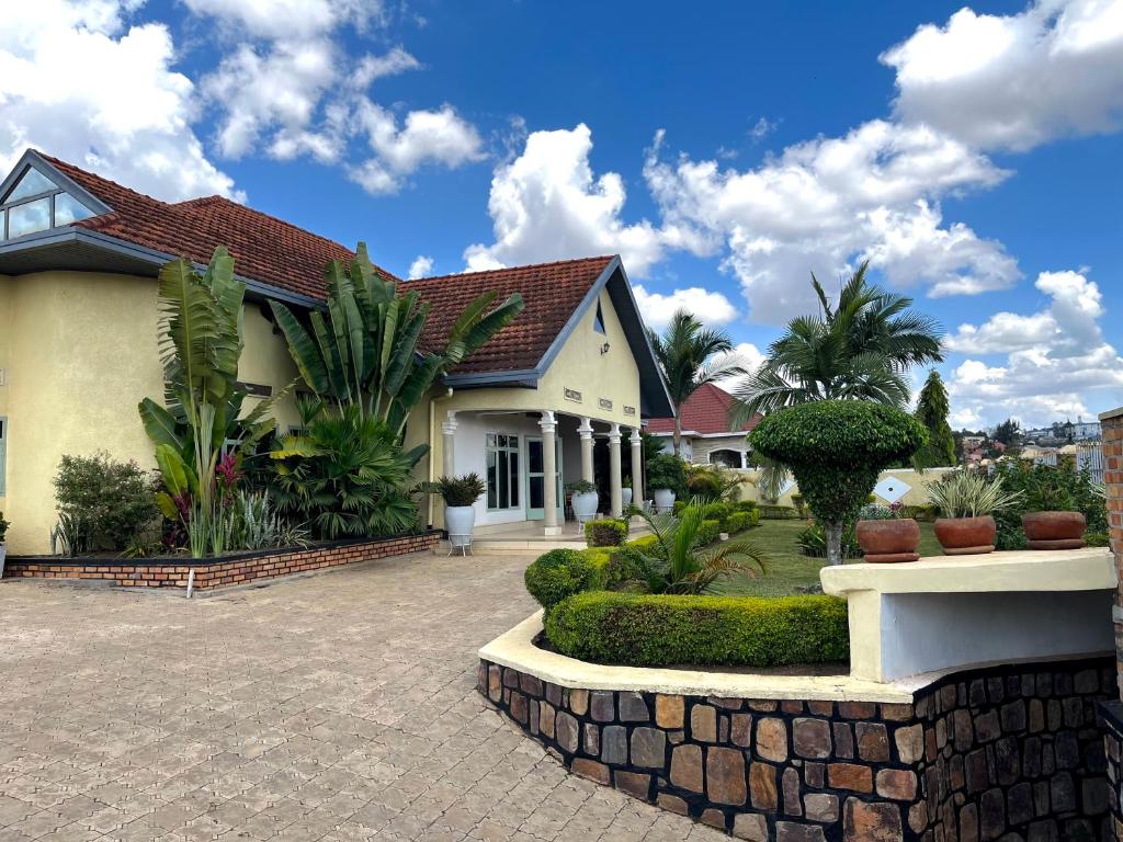 BOURAM Kuzi, Kigali (updated prices 2025)