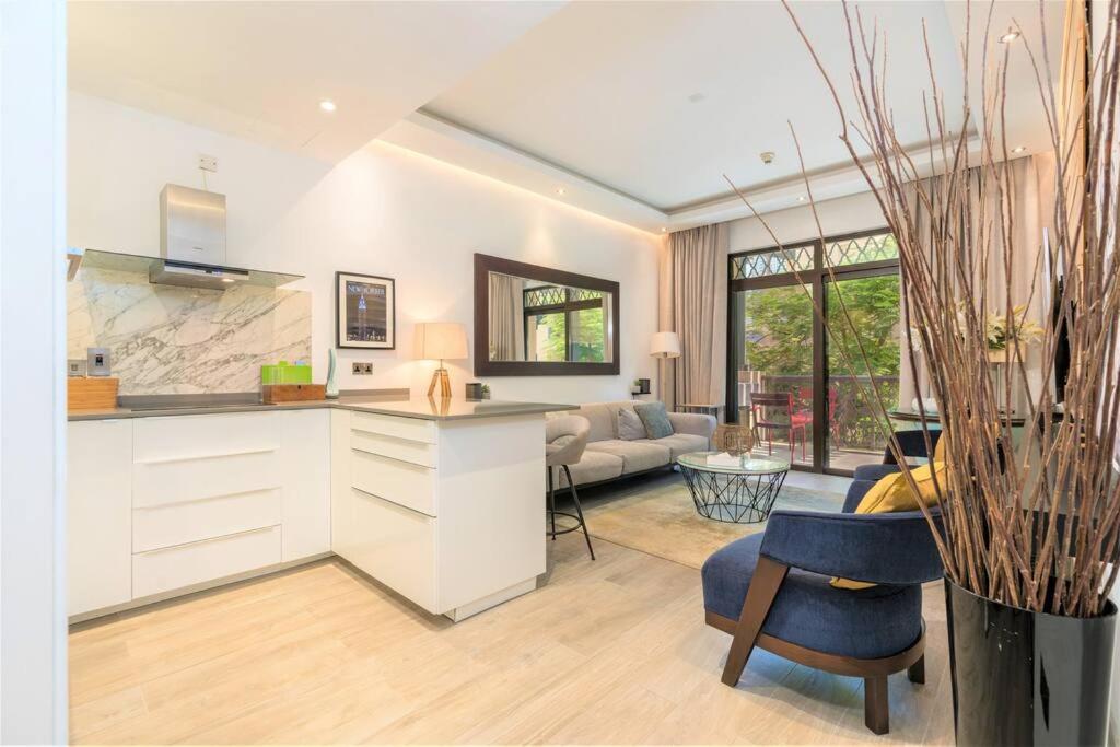 Luxury & Style with Terrace & View Downtown Dubai, Dubai (updated ...