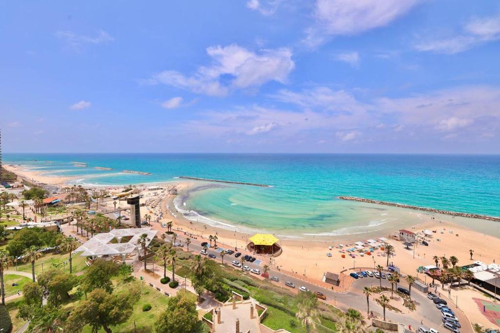 Sea-front apartment Netanya, Netanya – Precios actualizados 2023