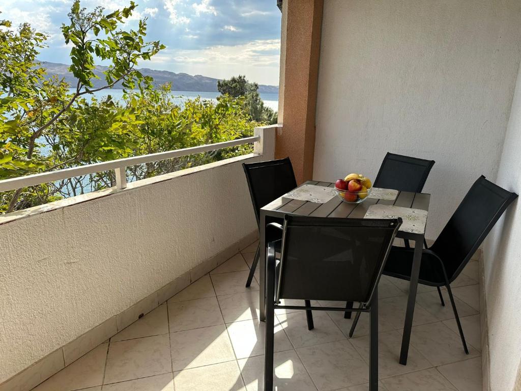 Apartmani Karlobag, Karlobag (updated prices 2025)