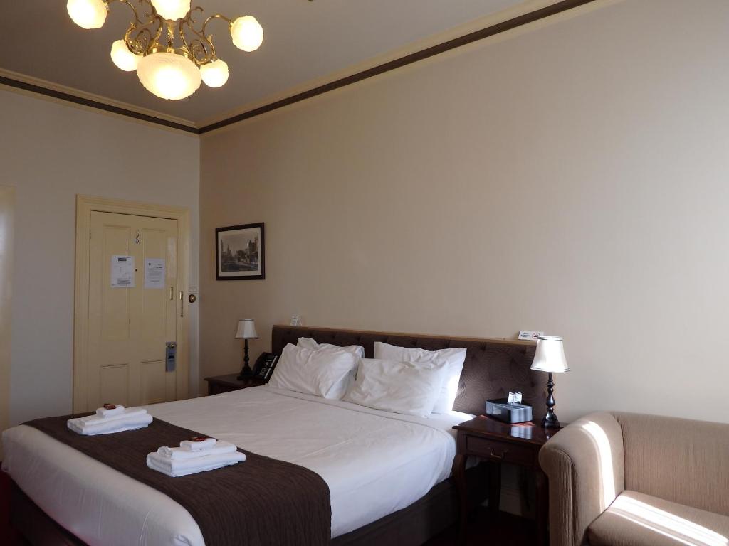 The Glenferrie Hotel Hawthorn, Melbourne (updated prices 2025)
