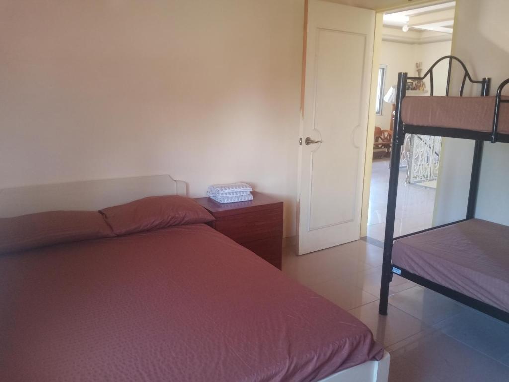 Room In Lobo Triple N Homestay 2nd N, Soloc (updated prices 2025)