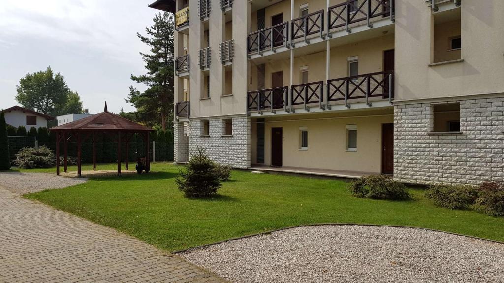 327 - Balaton-parti 2 szobás apartman, Balatonőszöd (updated prices 2024)