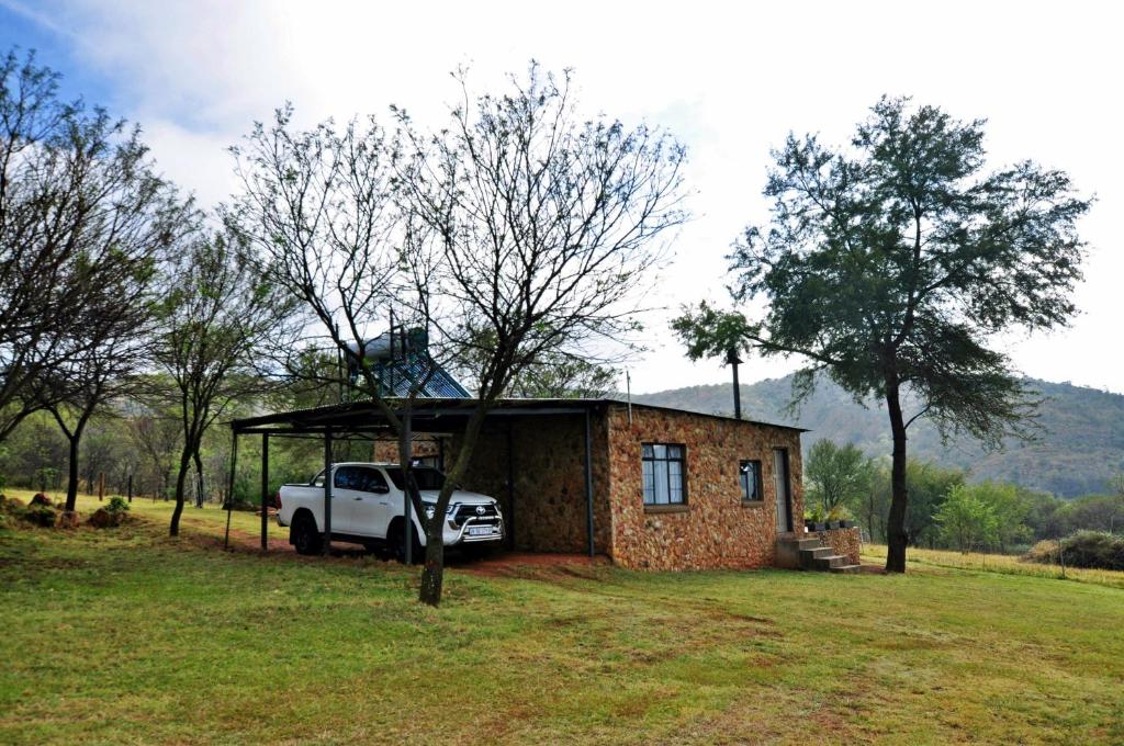 Shallow Pig Cottage, Parys (updated prices 2025)
