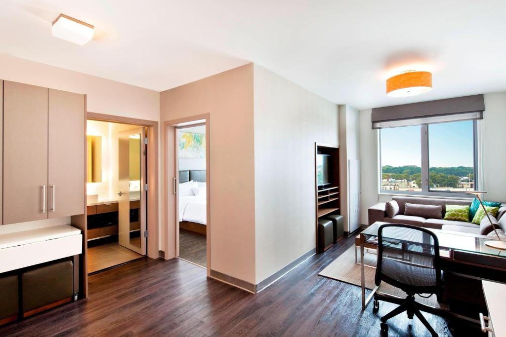 Element Harrison-Newark, Harrison (updated prices 2025)