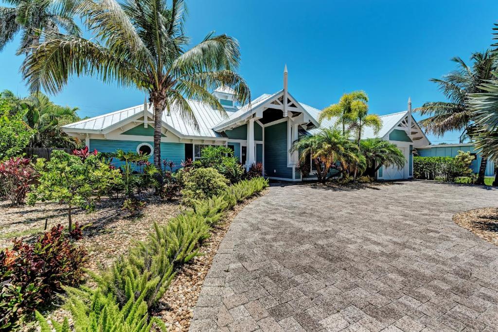 Conch Out Beach House managed by Beach Retreats, Holmes Beach (updated ...
