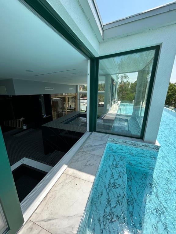 Villa Bauhaus Dream Deluxe, Siófok (updated prices 2025)