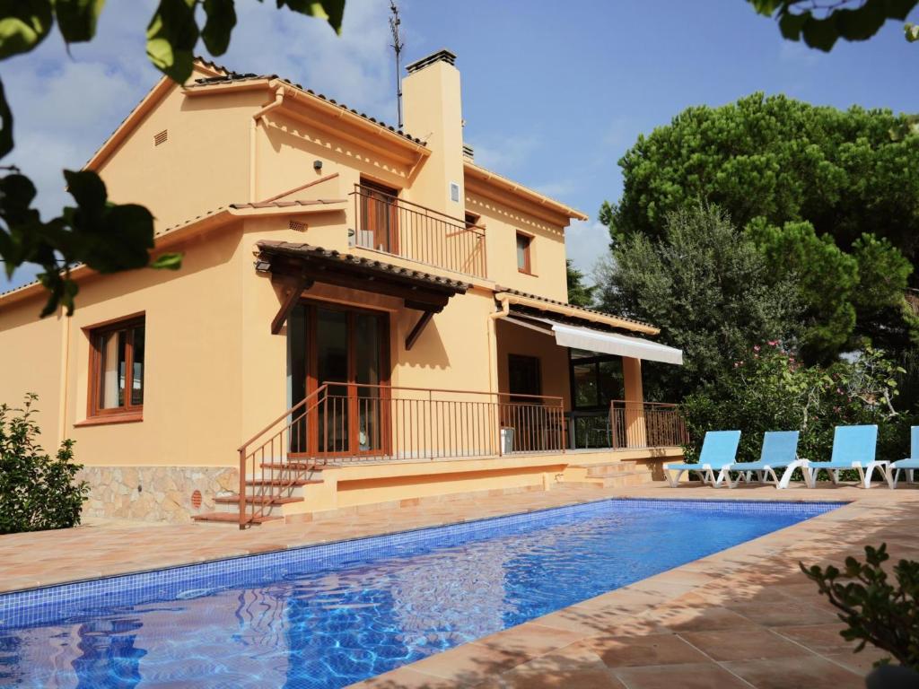 Villa Garbí by Alvent Holidays, Calonge (updated prices 2025)