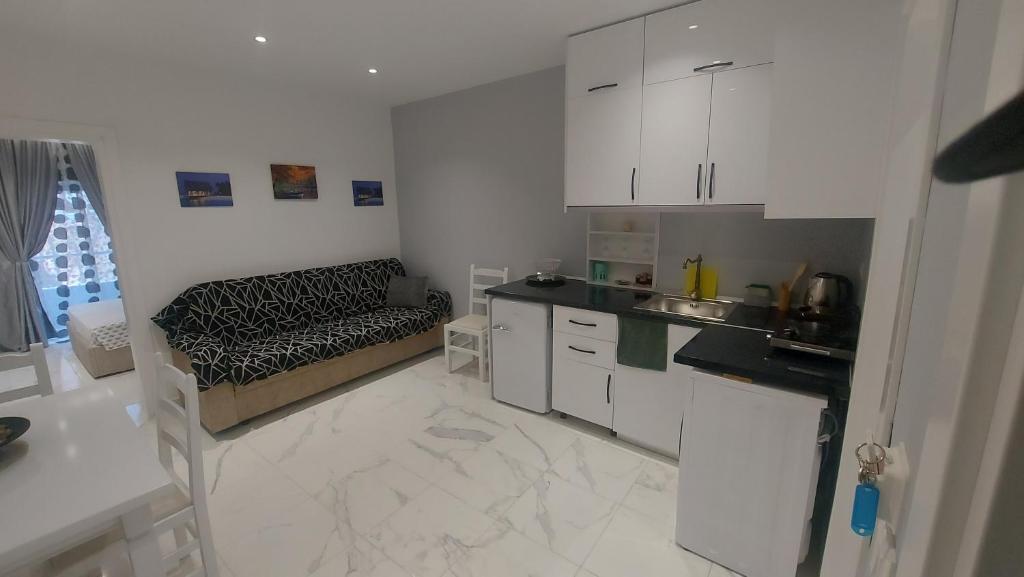 XXXXXXXx, Sarandë (updated prices 2026)