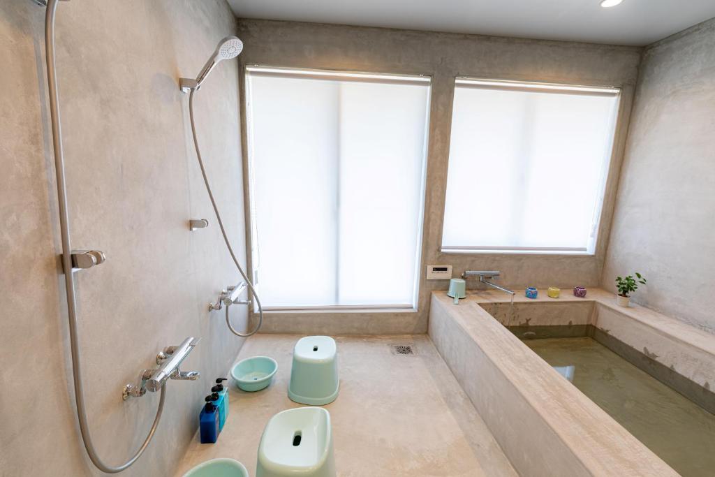 ako house, Goto (updated prices 2025)