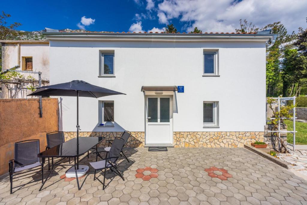 Kuca za odmor Tena, Tribalj (updated prices 2024)