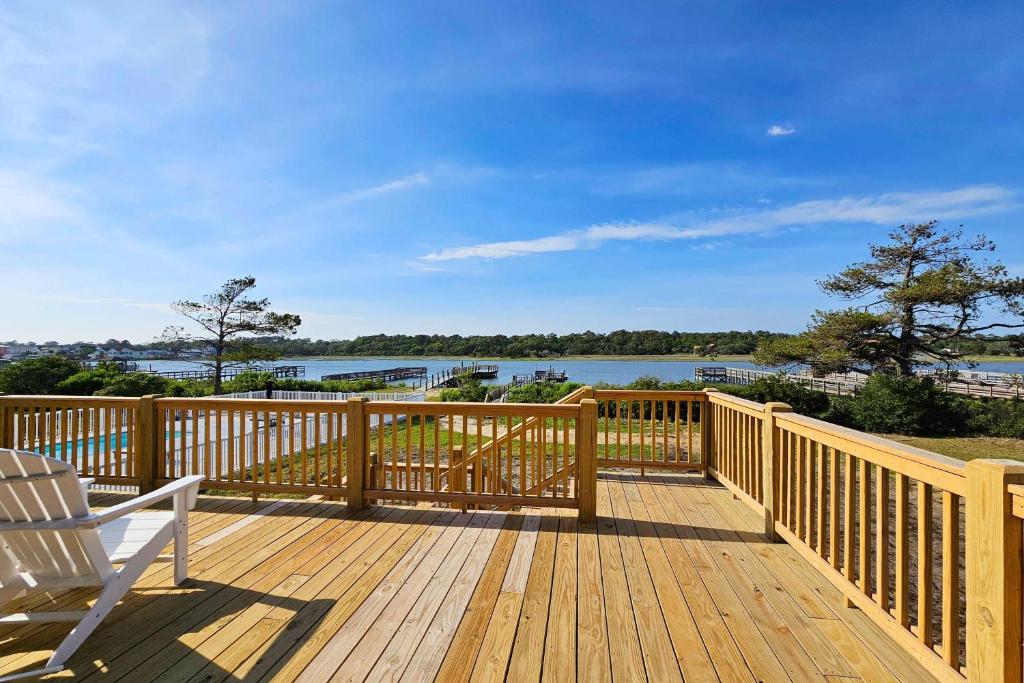 Happy Ours, Holden Beach (updated prices 2025)