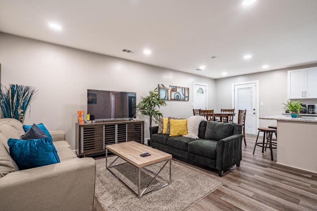 That Pleasant Home in Atlanta close to the Airport by Deity Villas ...