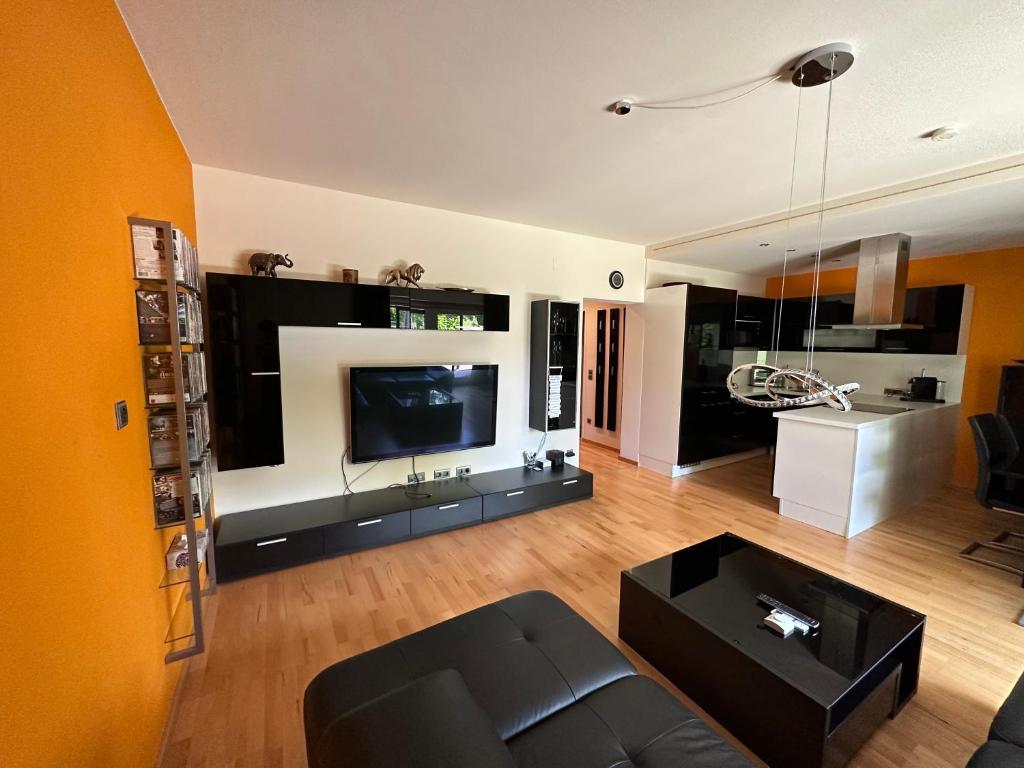 Vermiete wunderschönes Apartment mit Garten in Wörthersee-Nähe ...