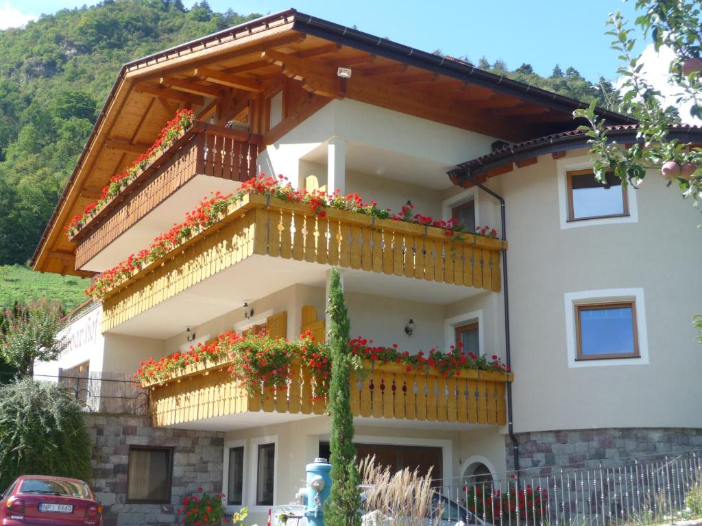 Obermoarhof Ifinger, Lagundo – Cập nhật Giá năm 2023