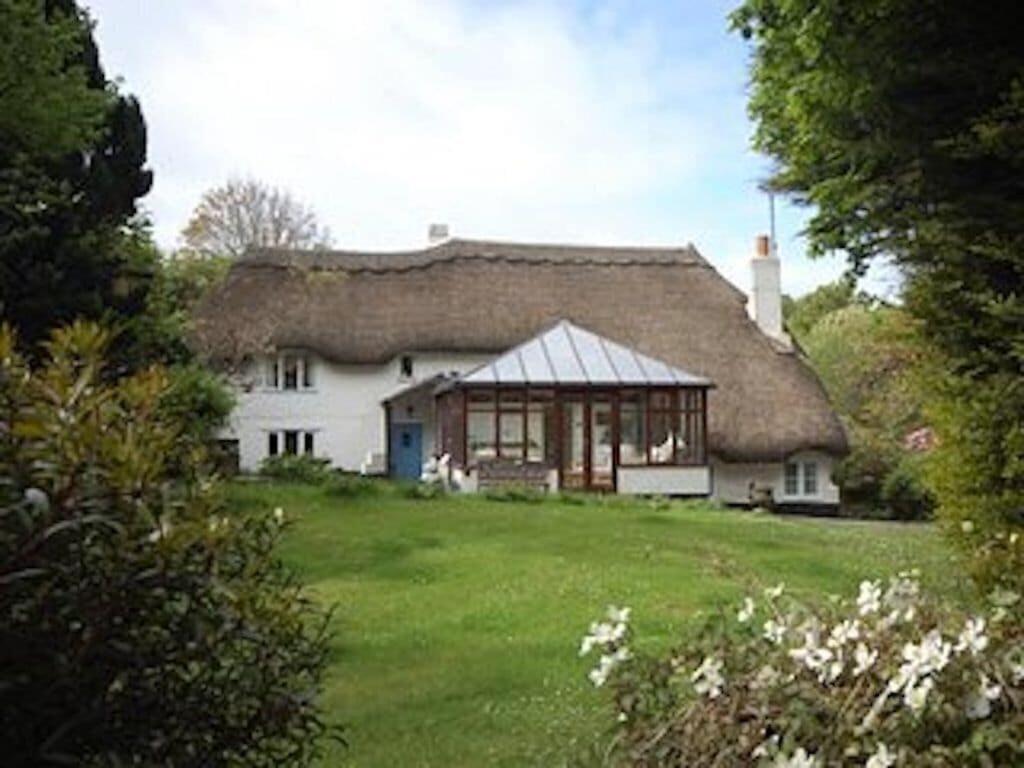 Milton Cottage, Nr Thurlestone - a delightful thatched cottage close to ...