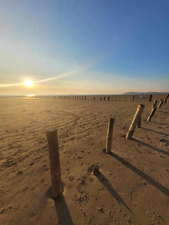 F33 Holiday Resort Unity Brean Passes Included 4 birth 2 pets stay free ...