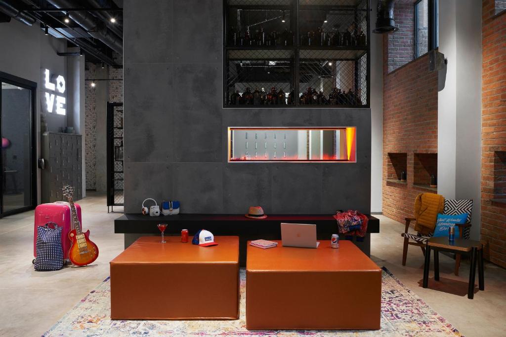 Moxy Manchester City, Manchester (updated prices 2025)