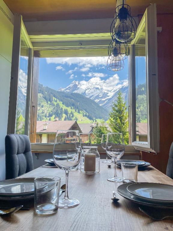 Swiss Alps Lodge, Kandersteg (tarifs actualisés, 2025)