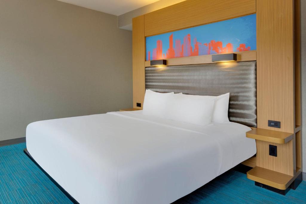 aloft Hotel Milwaukee Downtown, Milwaukee (updated prices 2025)