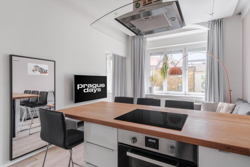 Prague Days - One-bedroom Apartment with Courtyard View in Karlín ...