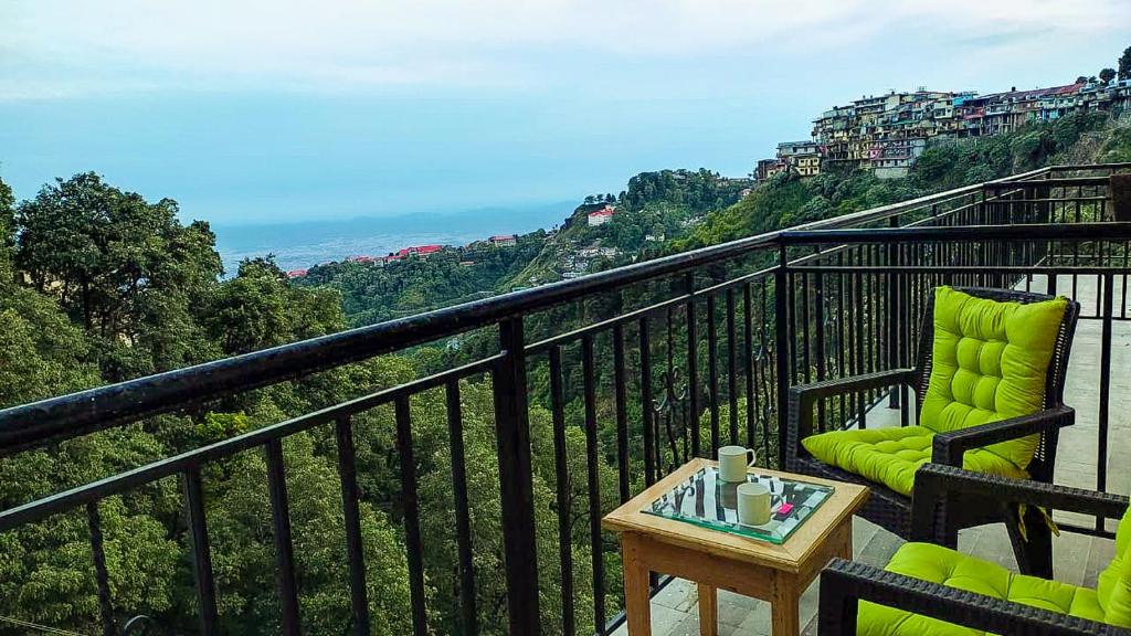 Hotel Oakland Landour, Mussoorie (updated prices 2026)