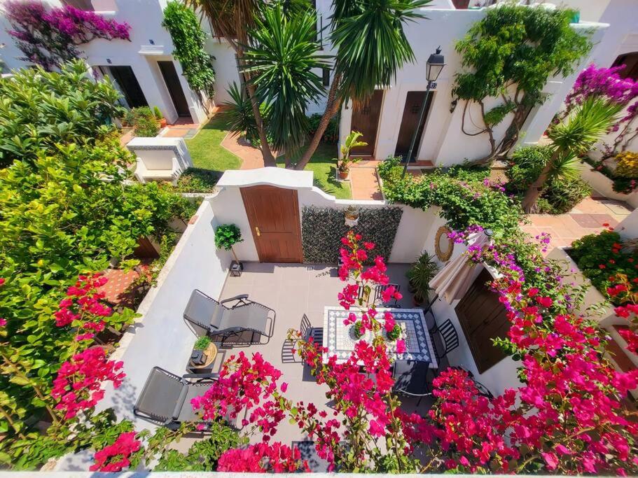 Chic Townhouse by the Sea @ Villacana Playa!, Estepona (precios ...