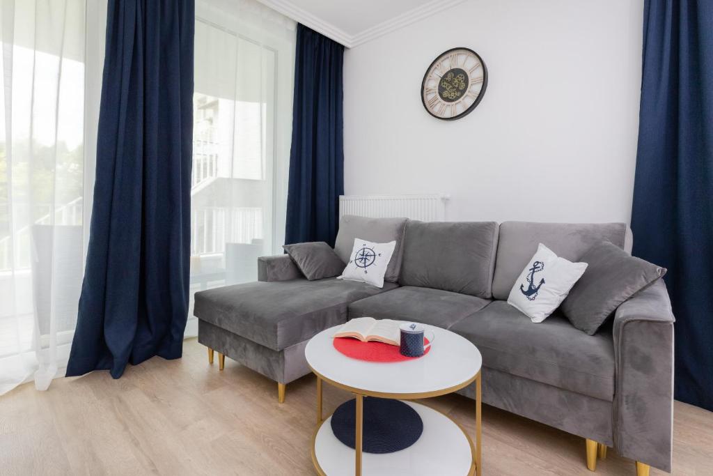 Apartment Redlowo & 2 bedrooms & Parking by Noclegi Renters, Gdynia ...