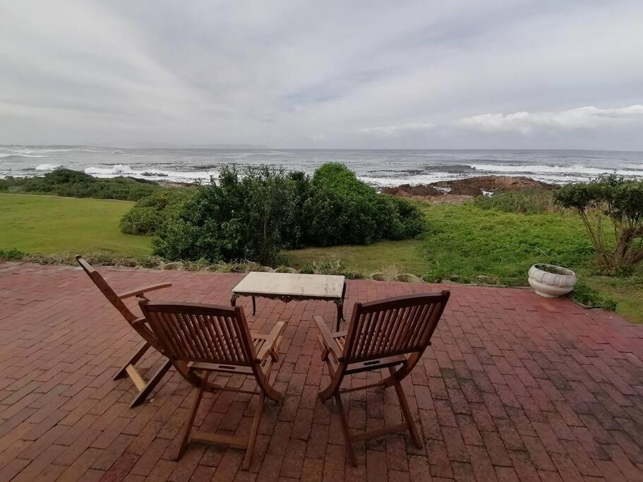 Sea View a wave from it all, Hermanus (updated prices 2025)