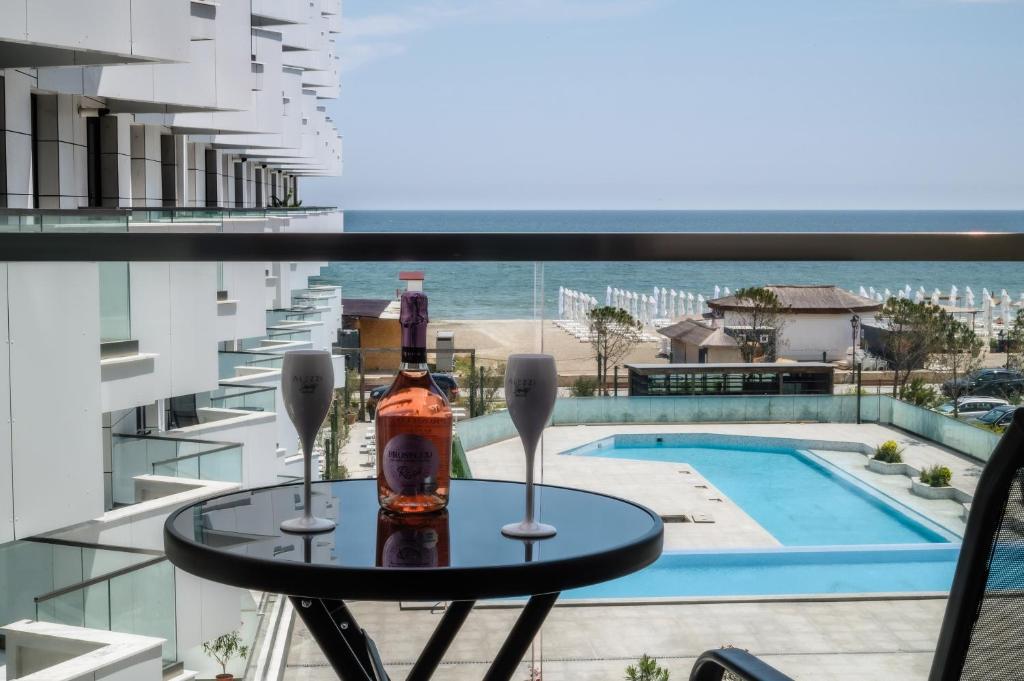 RoseBay std - Infinity Pool & Spa Resort, Mamaia Nord – Updated 2024 Prices
