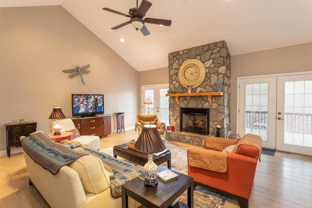 Twisted Chimney Haven, Jefferson (updated prices 2025)