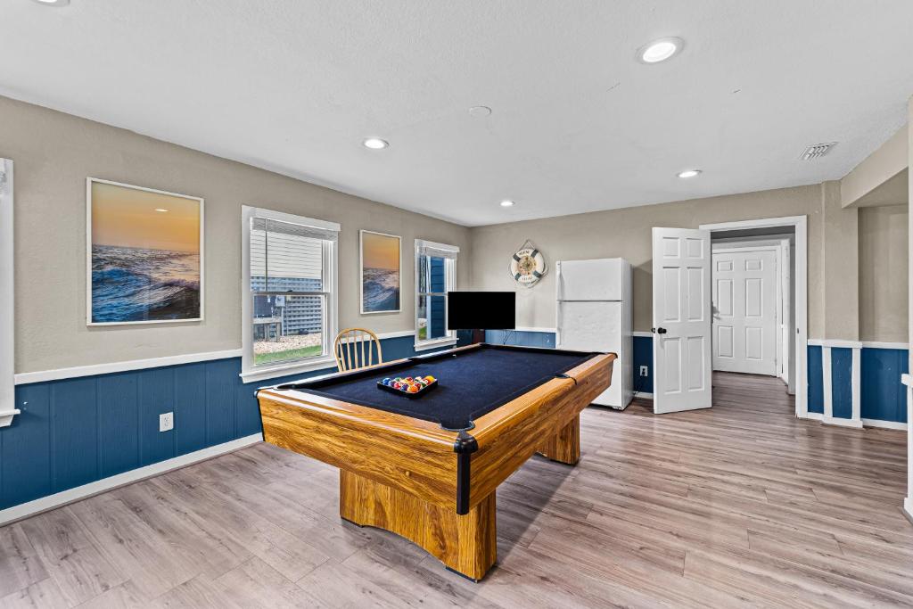 Crown Royal Pool Table