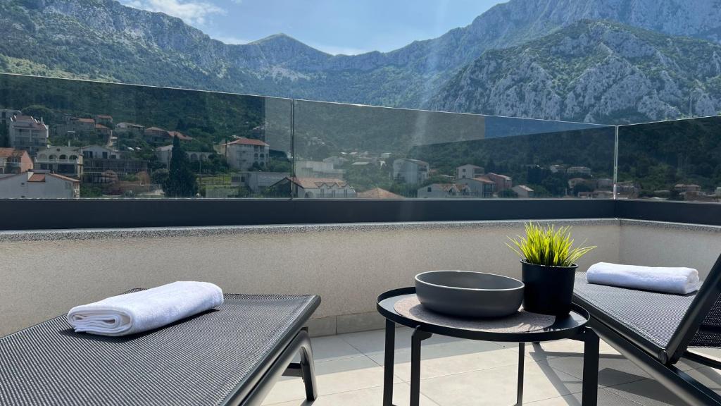 Vito, Gradac (updated prices 2025)