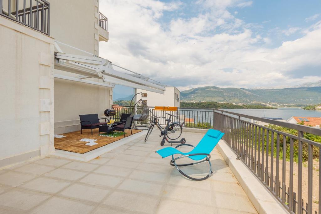 Emerald Suite with Pool, Private beach and Private Sea View Terrace ...