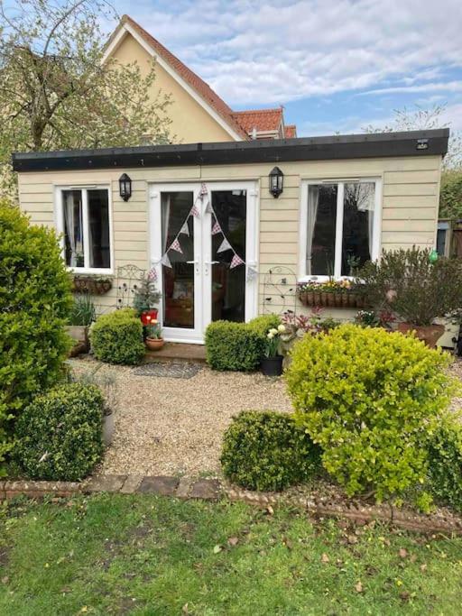 The Cabin, Hockham – Updated 2024 Prices