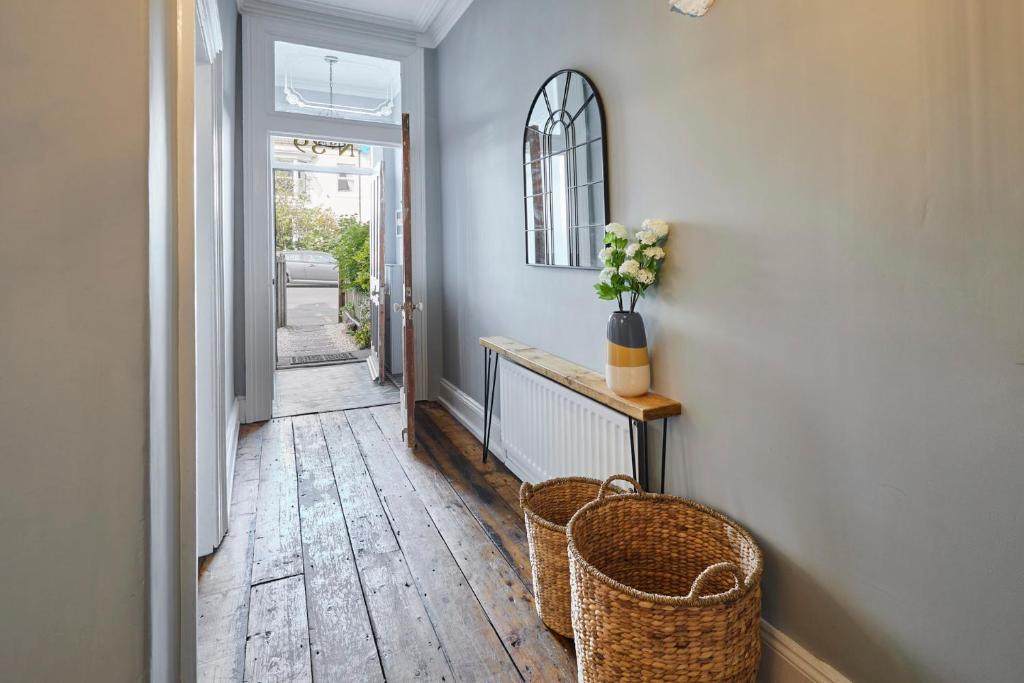 Host & Stay - Hidden Gem, Saltburn-by-the-Sea (updated prices 2025)