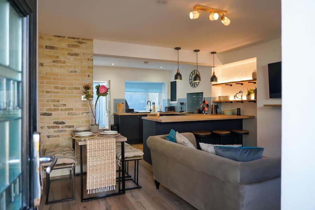 Luxury holiday home in central Truro, Truro (updated prices 2025)