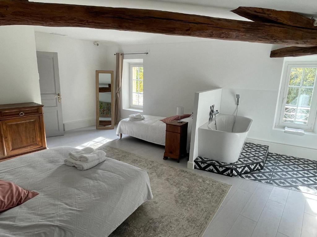 Maison chaleureuse avec cheminée, Beychac-et-Caillau – Updated 2024 Prices