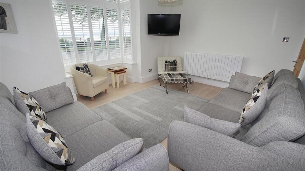 Promenade View, The Mumbles – Updated 2024 Prices