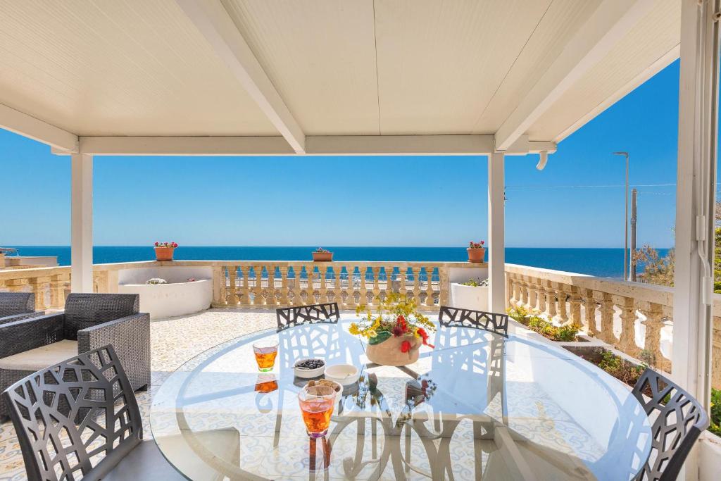 Affaccio sul mare by BarbarHouse, Leuca (updated prices 2025)