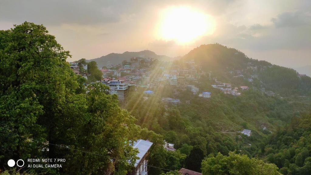 Castle view, Masuri – Aktualisierte Preise für 2024