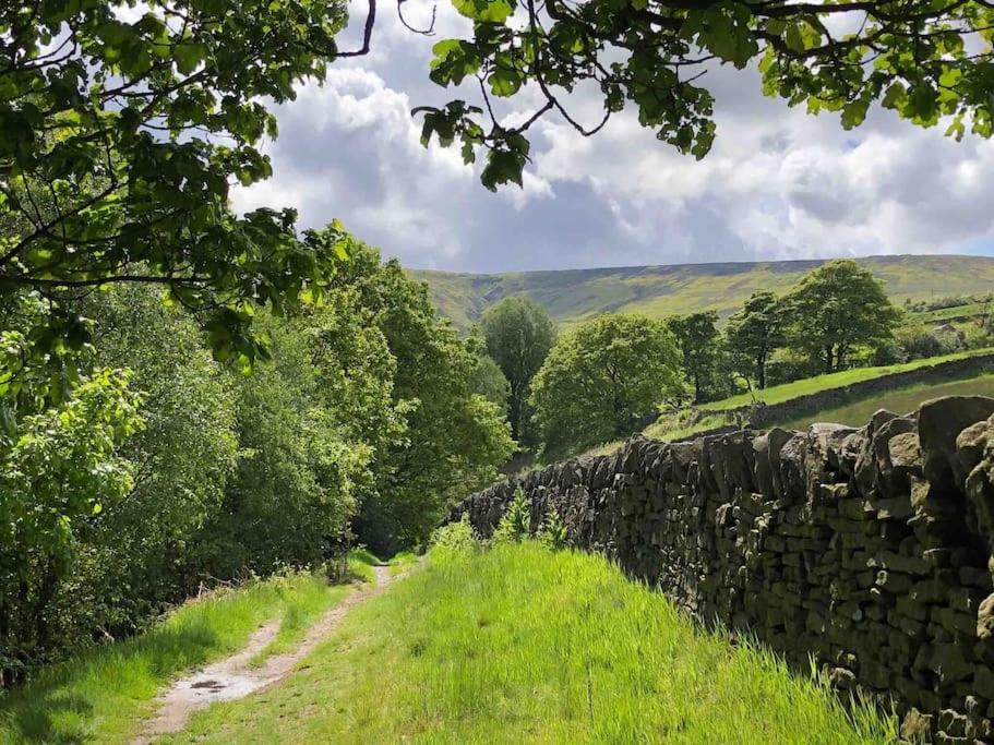 Malkin Wood Studio - 15 min walk to Holmfirth centre, Holmfirth ...