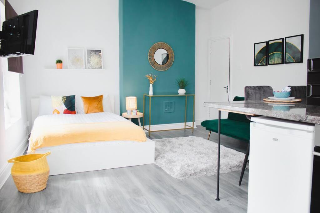 Effortless Living: Fully Equipped Studio, Liverpool (updated prices 2025)