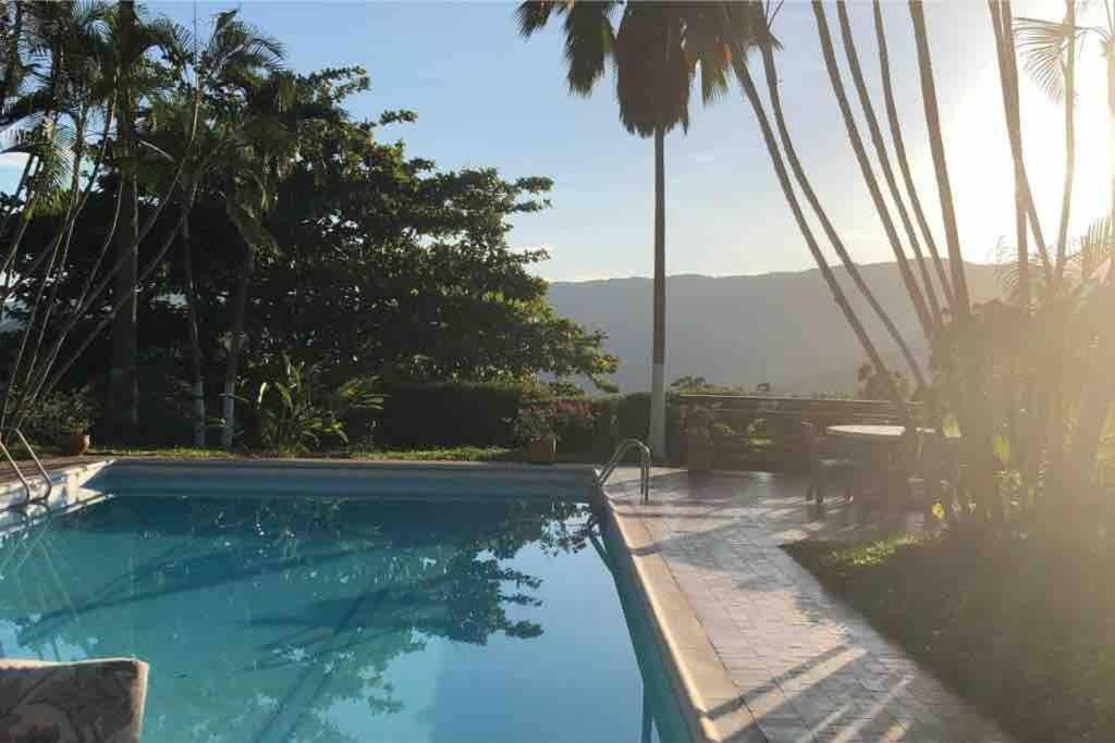 ANAPOIMA VILLA TOSCANA COMPLETA, Anapoima (aktualisierte Preise für 2024)