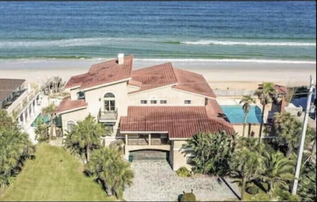 Flagler Beach Ocean Front Villa w/ Lg. In ground Pool-5-6Br/4Bth ...