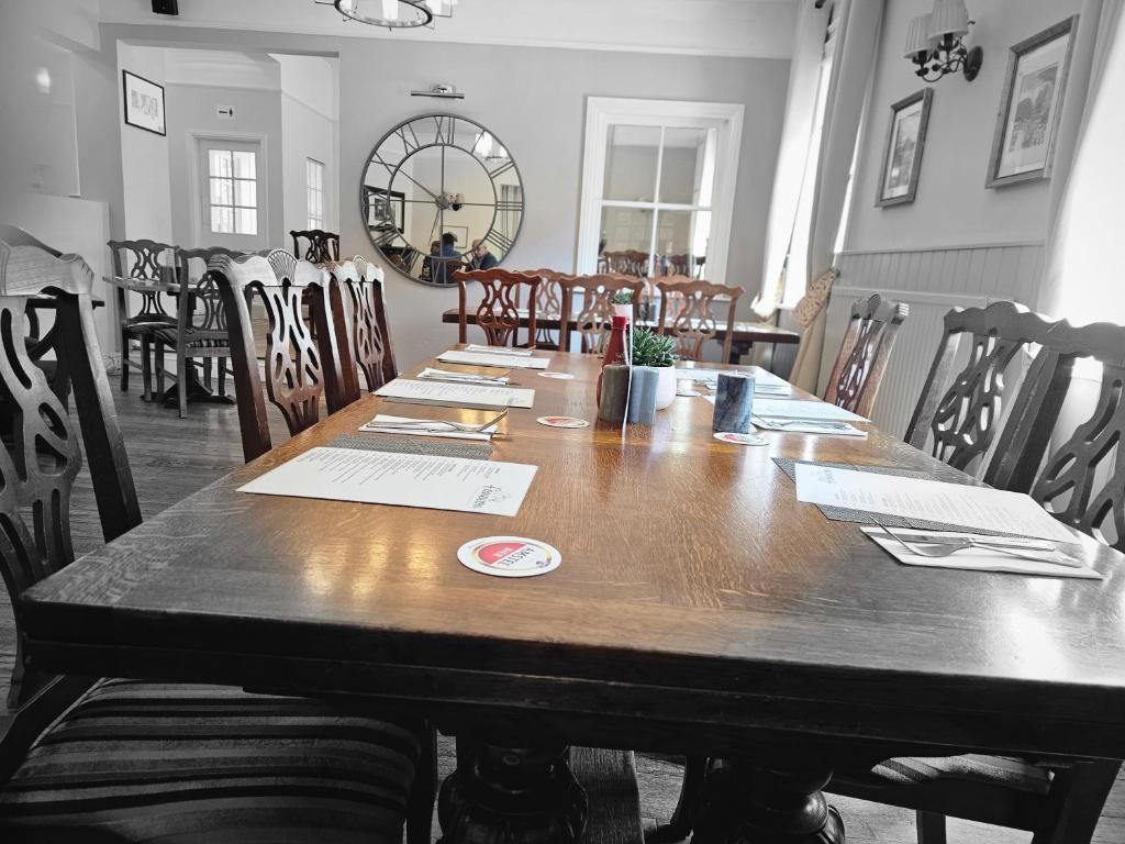 The swan at compton, Compton (updated prices 2025)