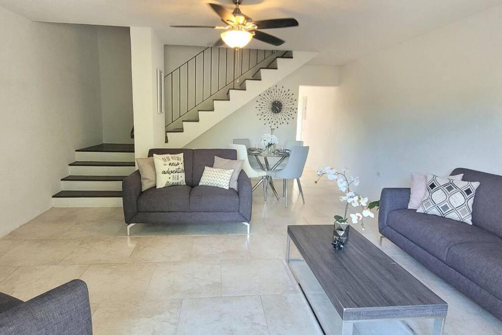 De Terrace #2, Christ Church (updated prices 2026)